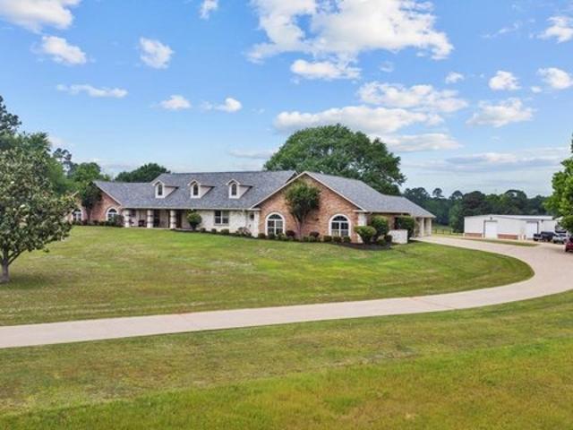 1325 Kings Rd, Marshall, TX 75672