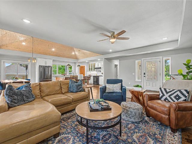 1325 Quail Run Circle