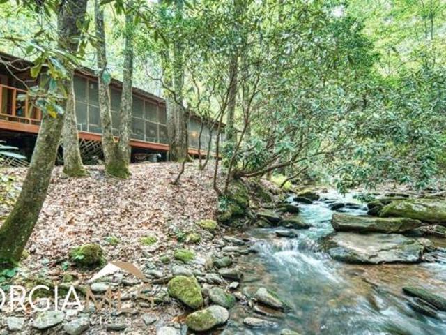 1325 Ruby Lake Dr, Hiawassee, GA 30546