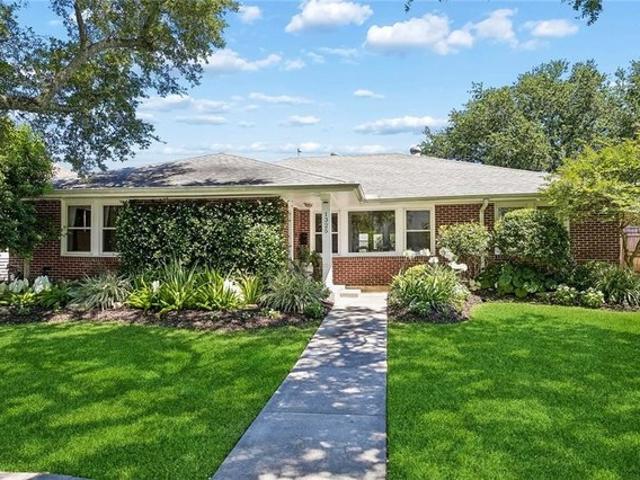 1325 Rapides Dr, New Orleans, LA 70122