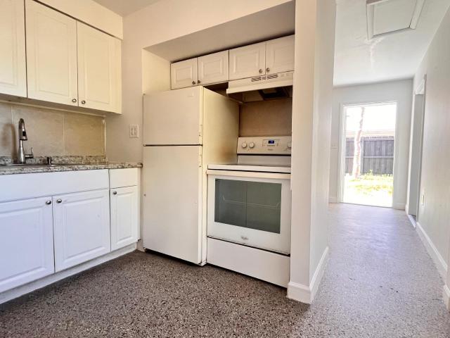1325 S L St, Unit 2, Lake Worth Beach, FL 33460 | MLS #B26022 | Compass