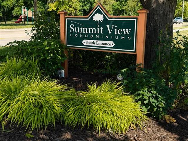 1325 S Maple Road # 301