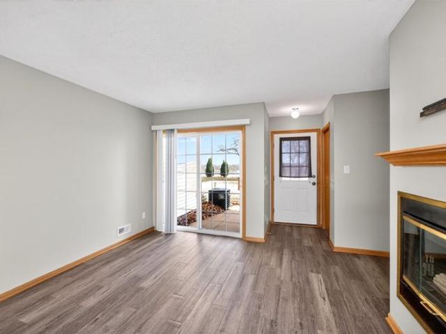 1325 SE Delaware Ave Apt 9, Ankeny, IA 50021