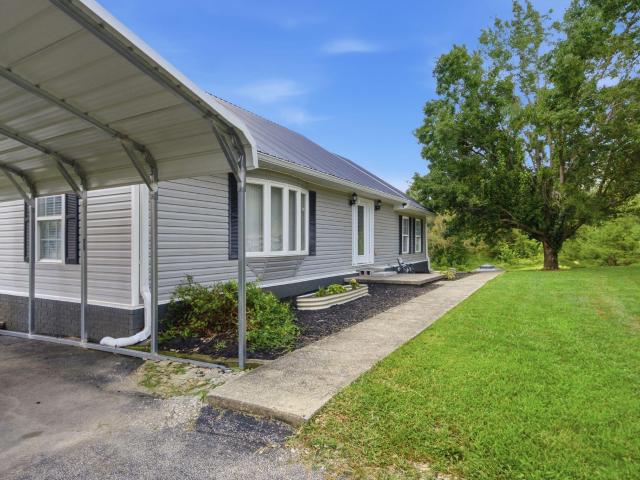 1325 Trotting Ridge Road