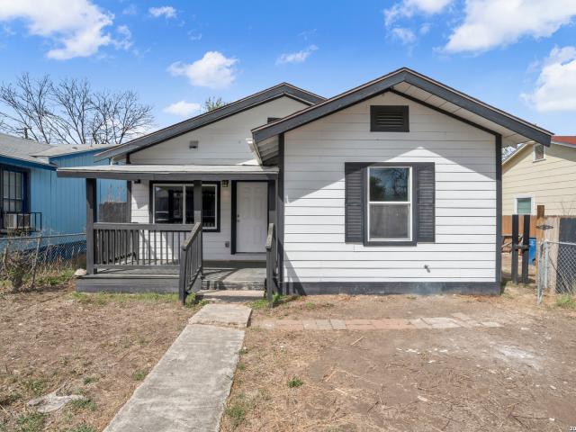 1325 W Mariposa Dr, San Antonio, TX 78201 | MLS #1947 | Compass