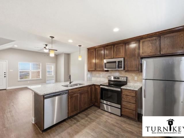 1325 1329 White Sand Dr