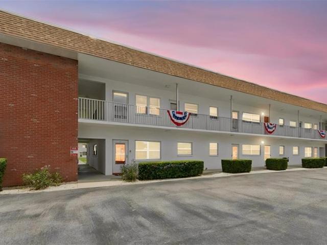 1325 58th St N Apt 201A, Saint Petersburg, FL 33710
