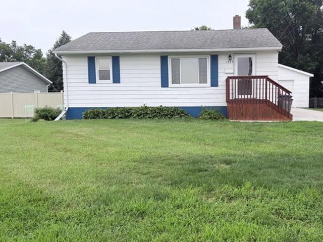 1325 8th Ave N, Moorhead, MN 56560