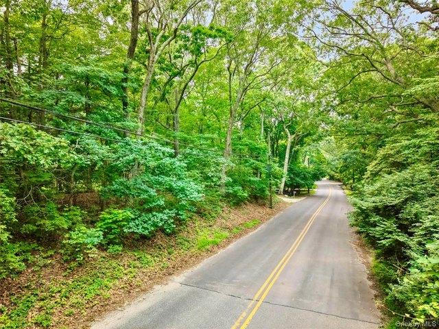 13260 Soundview Ave, Southold, NY 11971