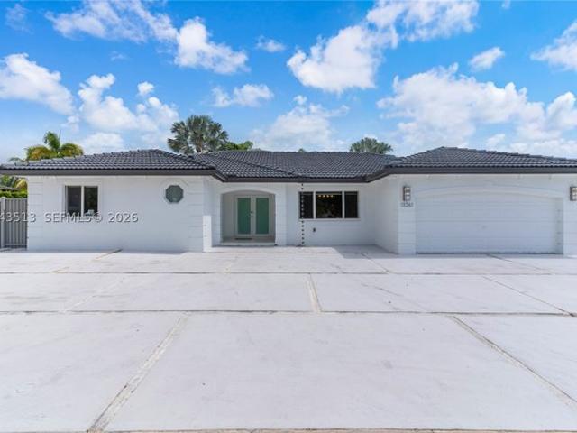 13261 SW 204th St, Miami, FL 33177