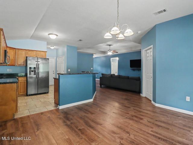 13267 Willow Oak Circle