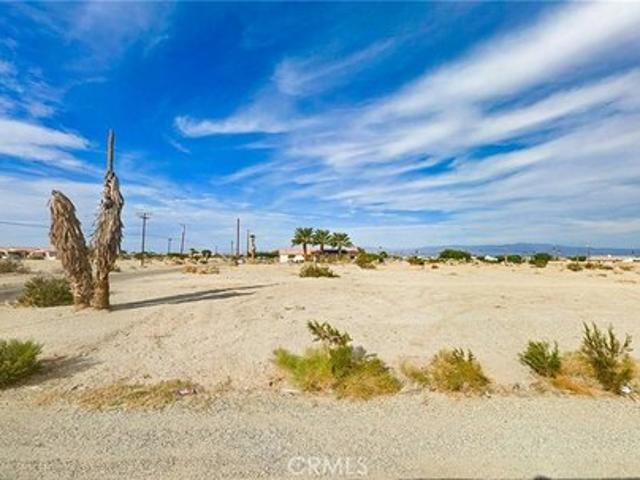 1326 Nile Dr, Thermal, CA 92274