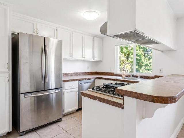 1326 Oak Terrace Ct, Unit 16, Sacramento, CA 95825 | MLS #226055 | Compass