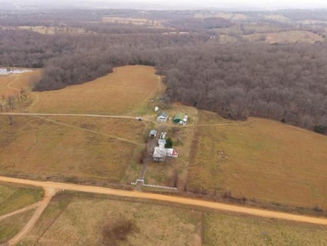 1326 County Road 359, Thayer, MO 65791