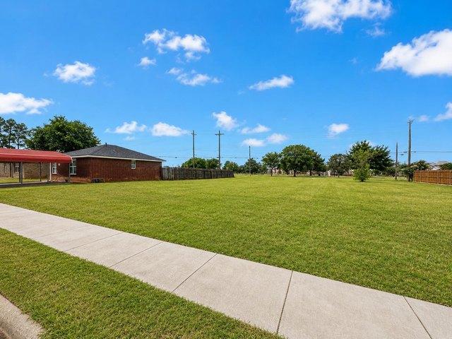 1326 E 25th St, Lubbock, TX 79404
