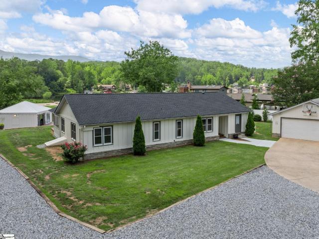 1326 E Lakeshore Drive