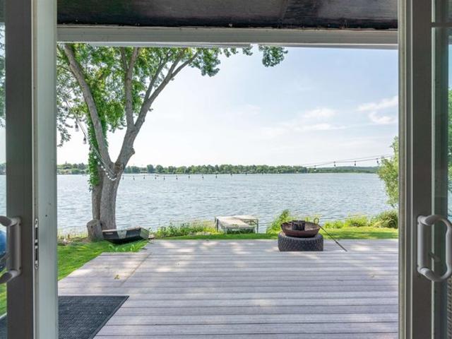1326 Lakeview Dr, Tomah, WI 54660