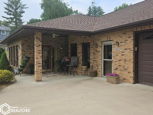 1326 Lakeshore Drive