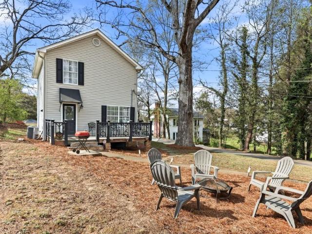 1326 Park Hill Dr, Gainesville, GA 30501 | MLS #7743