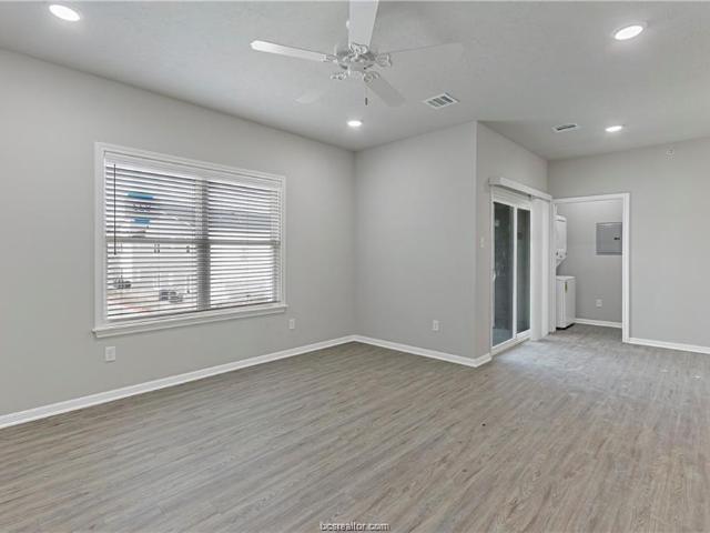 1326 Prairie Dr, Unit 513, Bryan, TX 77803 | MLS #25000 | Compass