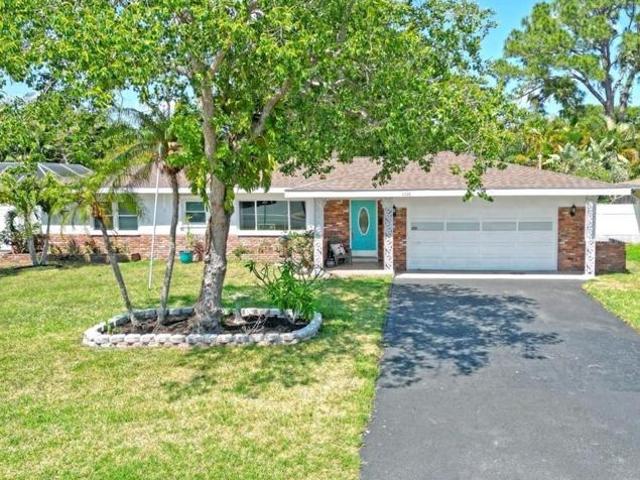 1326 Robin Rd S, Saint Petersburg, FL 33707