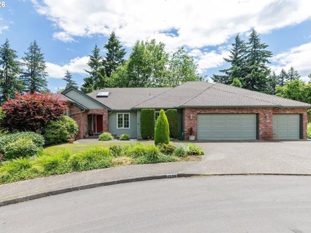 1326 Stonehaven Dr, West Linn, OR 97068