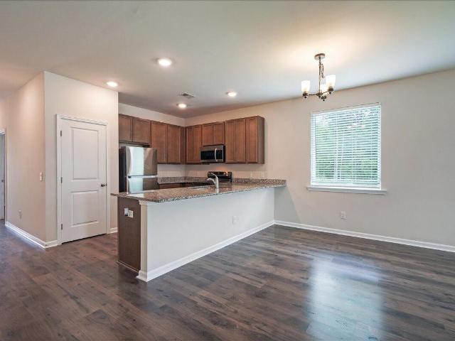 1326 Warrens Way