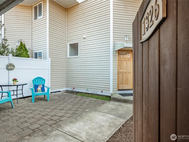 1326 4th Street