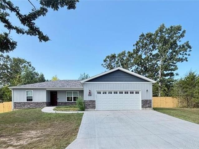 13272 Half Dr, Dixon, MO 65459