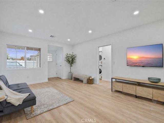 13279 Pierce St, Pacoima, CA 91331