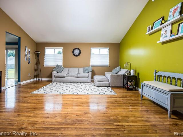 1327 Maddison Avenue