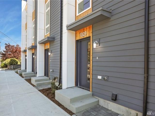 1327 NW 85th St, Seattle, WA 98117