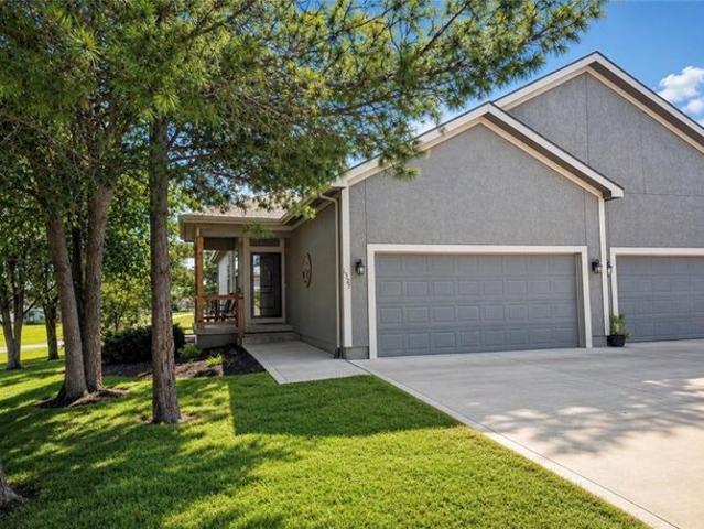 1327 N 158th Ter, Basehor, KS 66007