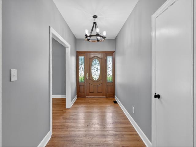 1327 Old Highway 109 N