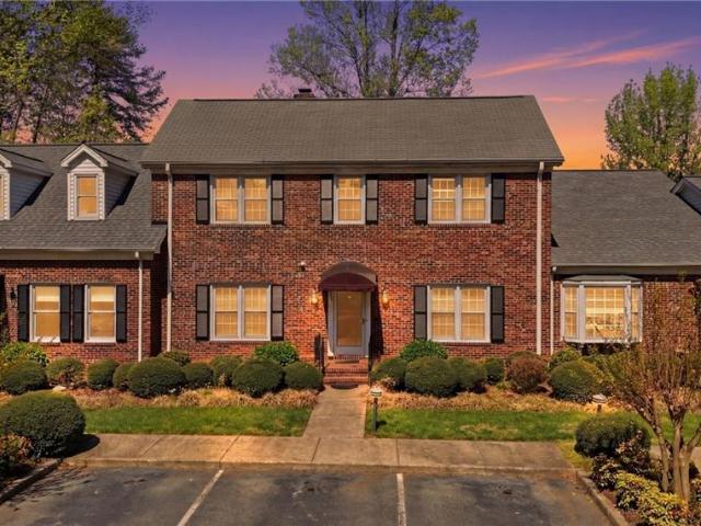 1327 Cotswald Terrace
