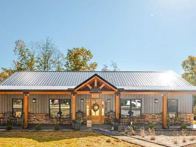 1327 Hop Smith Rd, Cumberland Furnace, TN 37051
