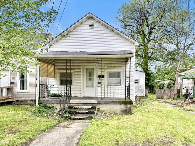1327 S Harrison St, Shelbyville, IN 46176