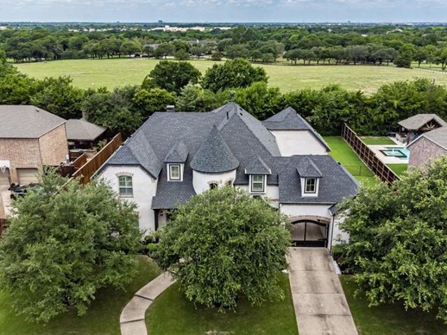 1327 Twin Knoll Dr, Murphy, TX 75094