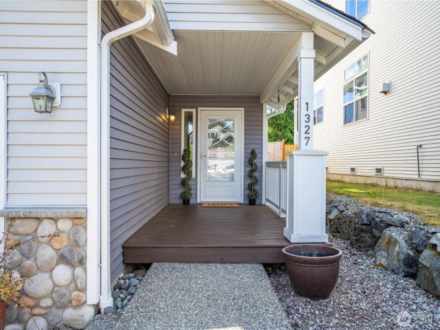 1327 th Avenue SE