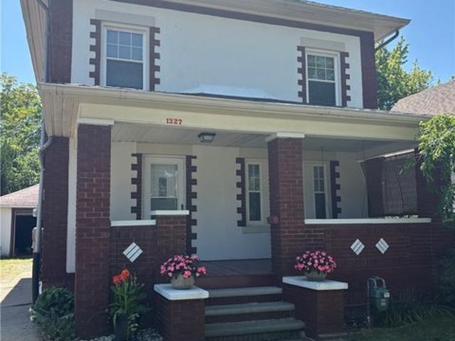 1327 W 9th St, Lorain, OH 44052