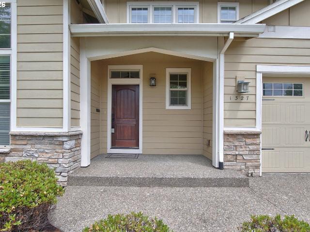 1327 37TH AVE