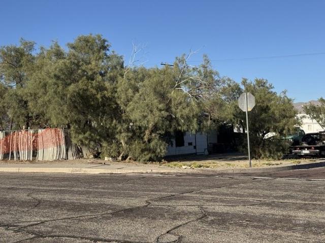 13286 Wildrose St, Trona, CA 93562