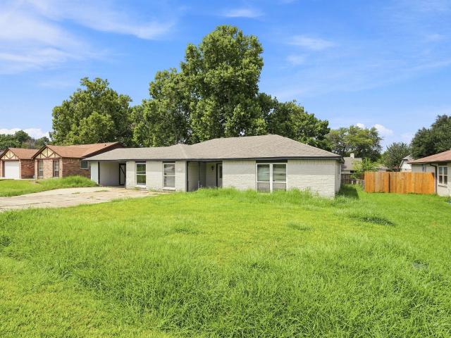 13286 Lake Breeze Lane