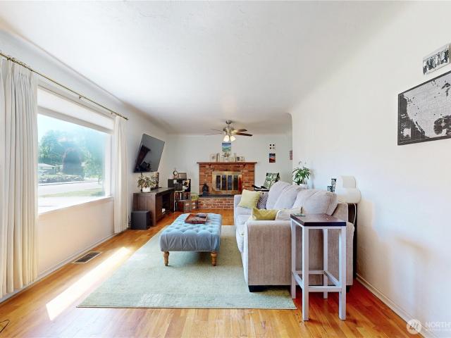 1328 Modoc Street