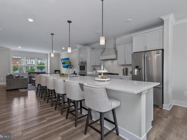 1328 Monocacy Crossing Pkwy, Brunswick, MD 21716