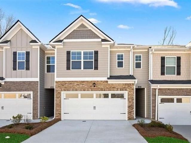 1328 Aura Ln, Lawrenceville, GA 30045