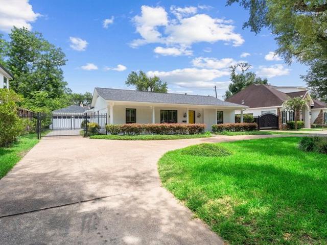 1328 Bingle Rd, Houston, TX 77055