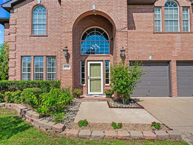 1328 Carriage Lane