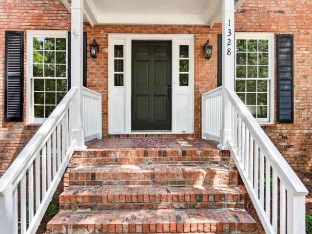 1328 Country Squire Drive