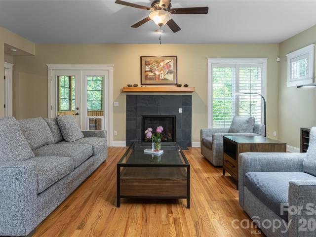 1328 Heathbrook Circle